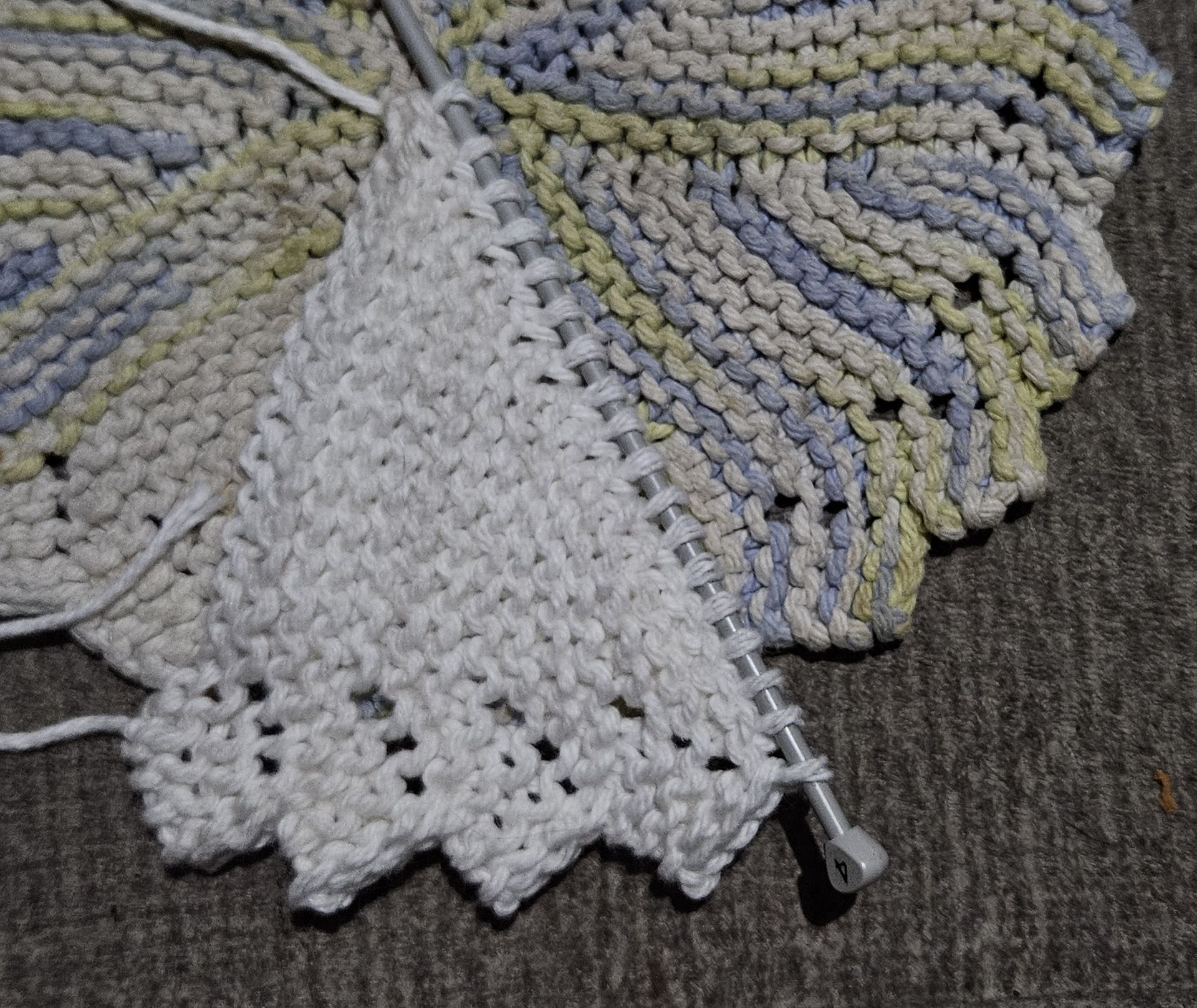 Round Knit Dishcloth Pattern – Janel Was Here